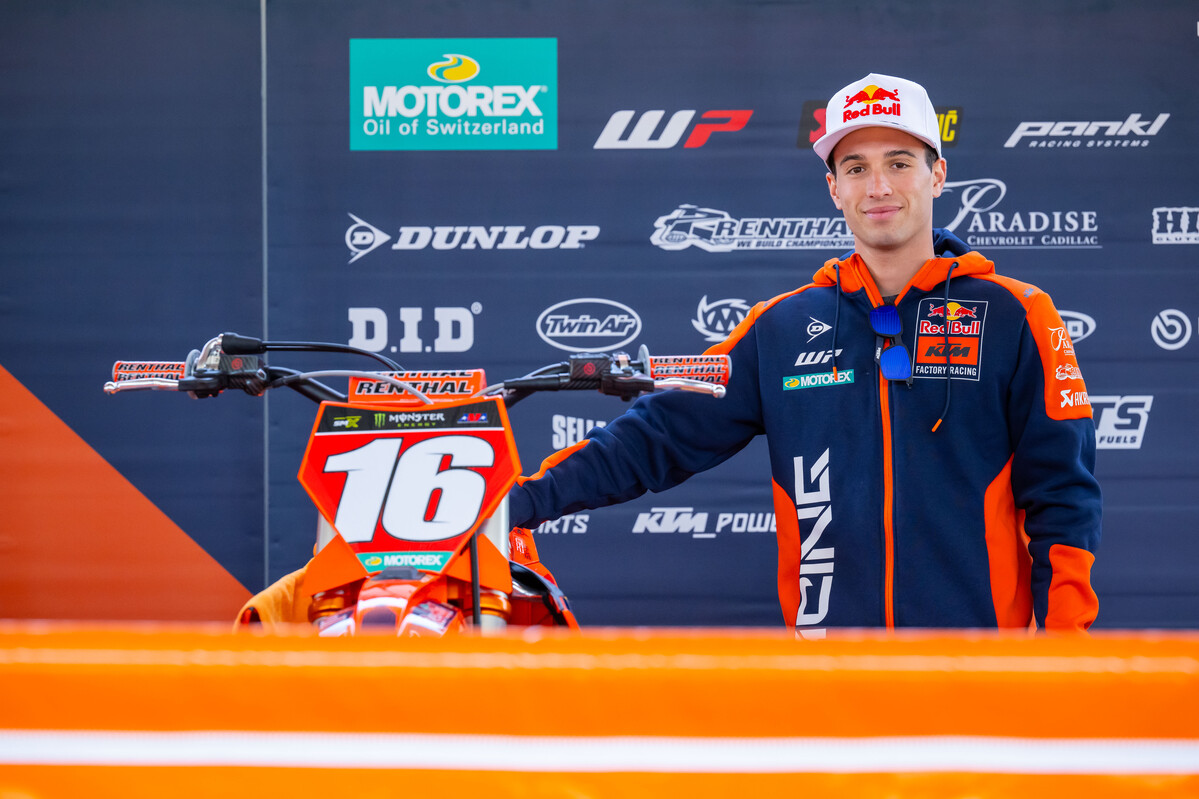 Tom Vialle in for Supercross Paris - MX Vice