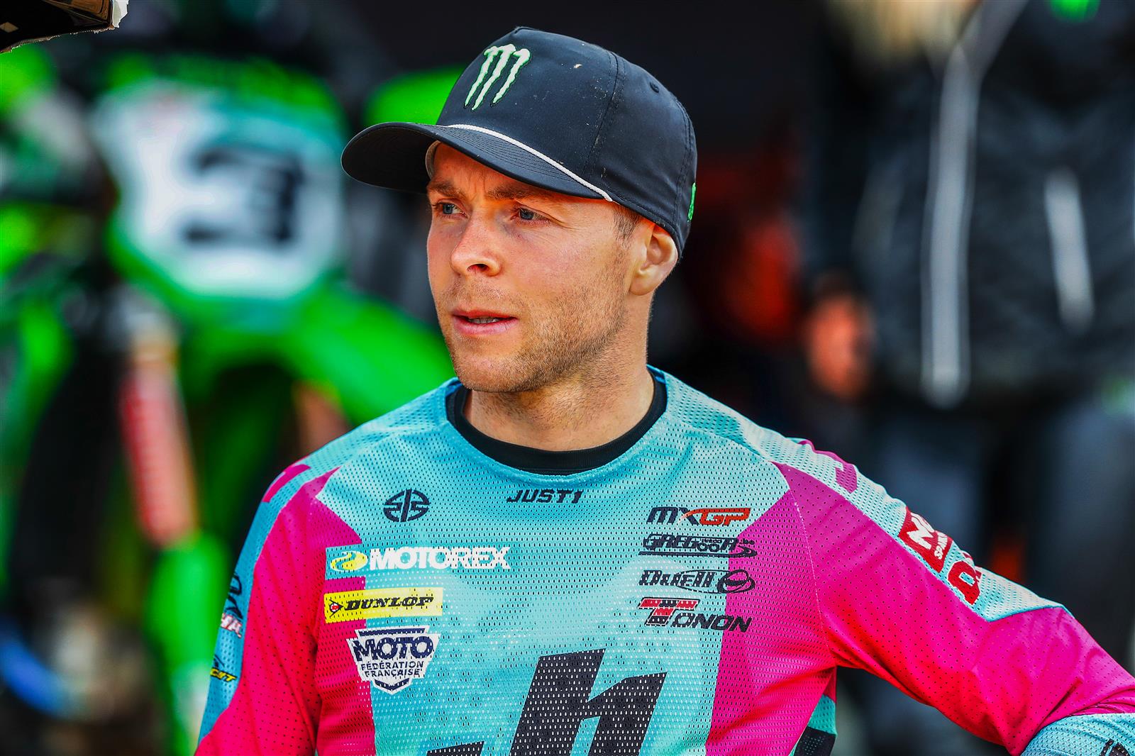 Enforced break for Romain Febvre - MX Vice