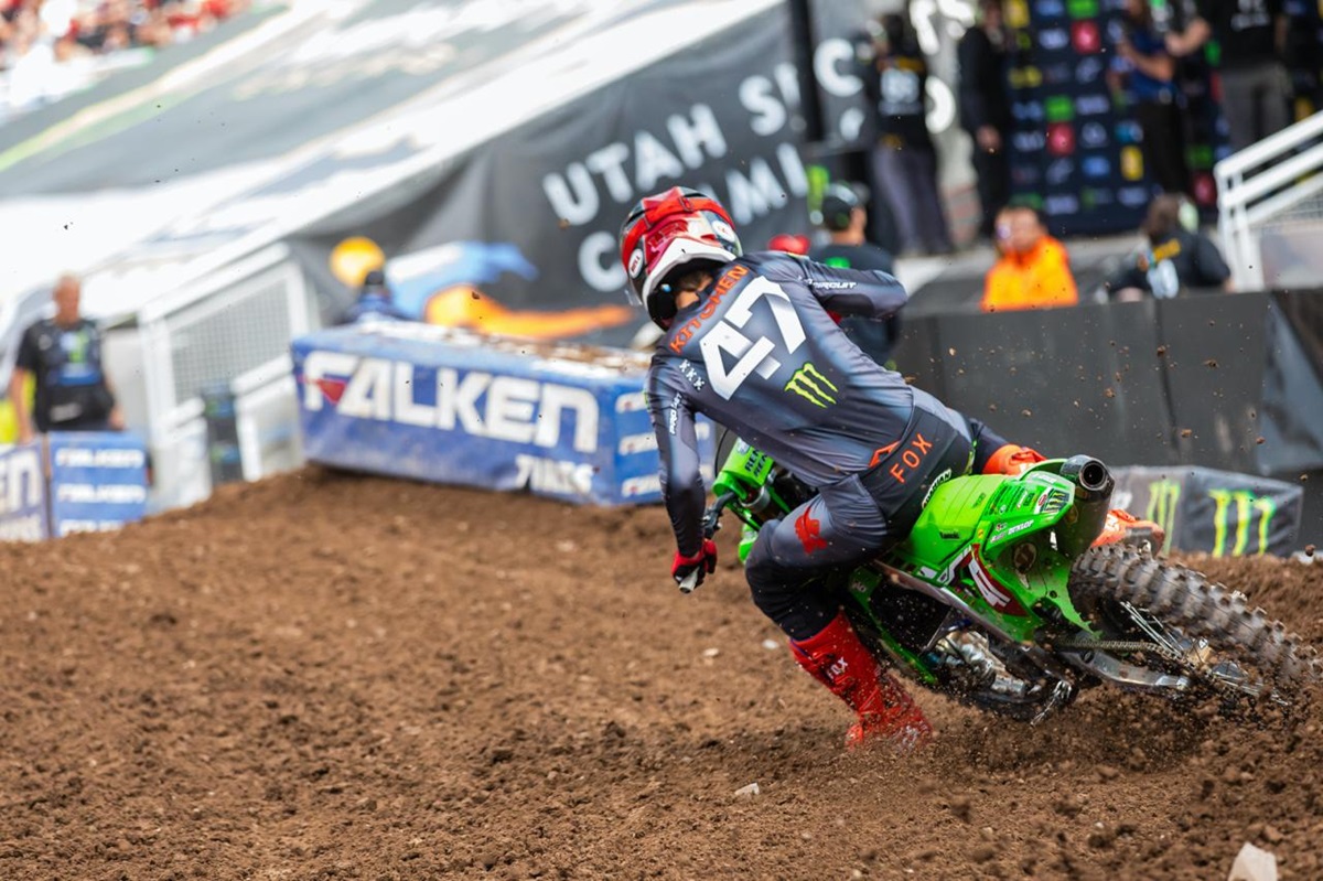 Levi Kitchen fastest in qualifying 250 Fox Raceway - MX Vice