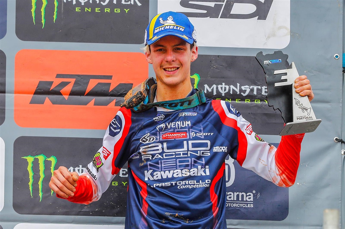 Mathis Valin digs deep for another podium in Portugal - MX Vice