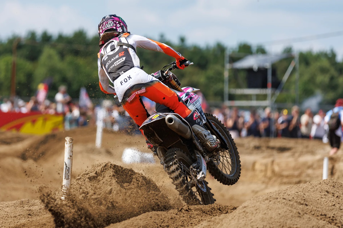 Van Drunen wins first moto WMX in Arnhem - MX Vice