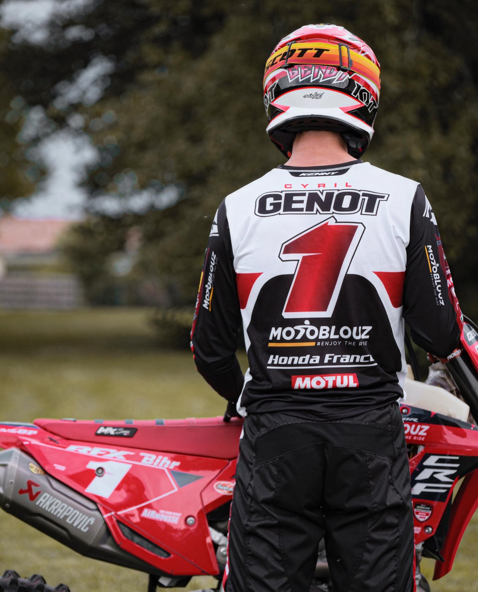 Cyril Genot wins the Bud Racing Sand Cup - MX Vice