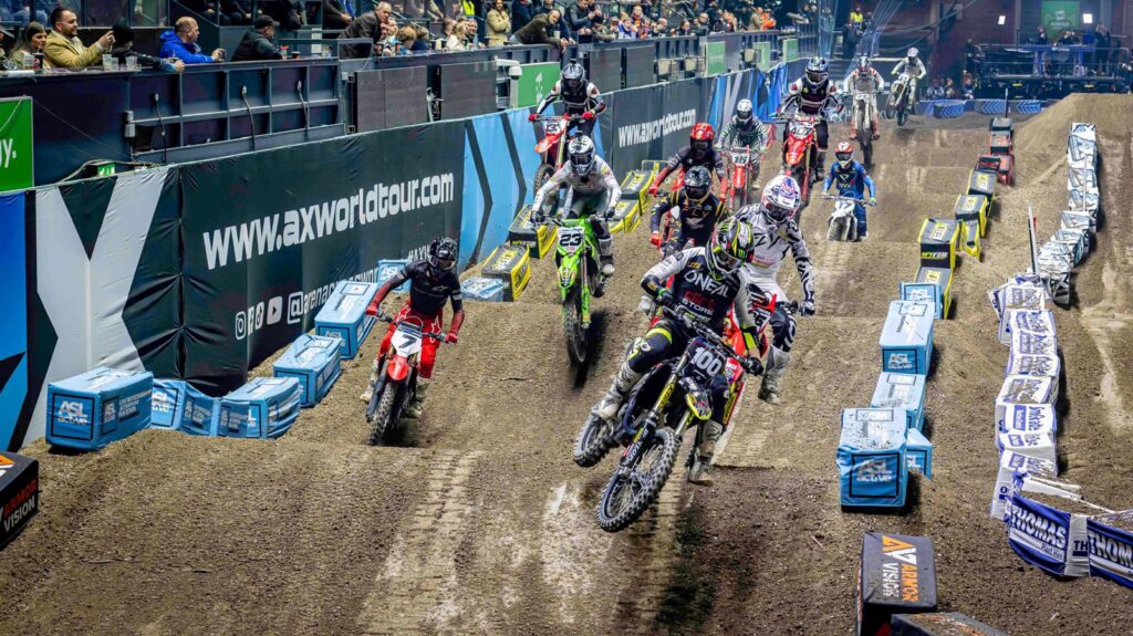 Tommy Searle - His race at the arenacross in London - MX Vice