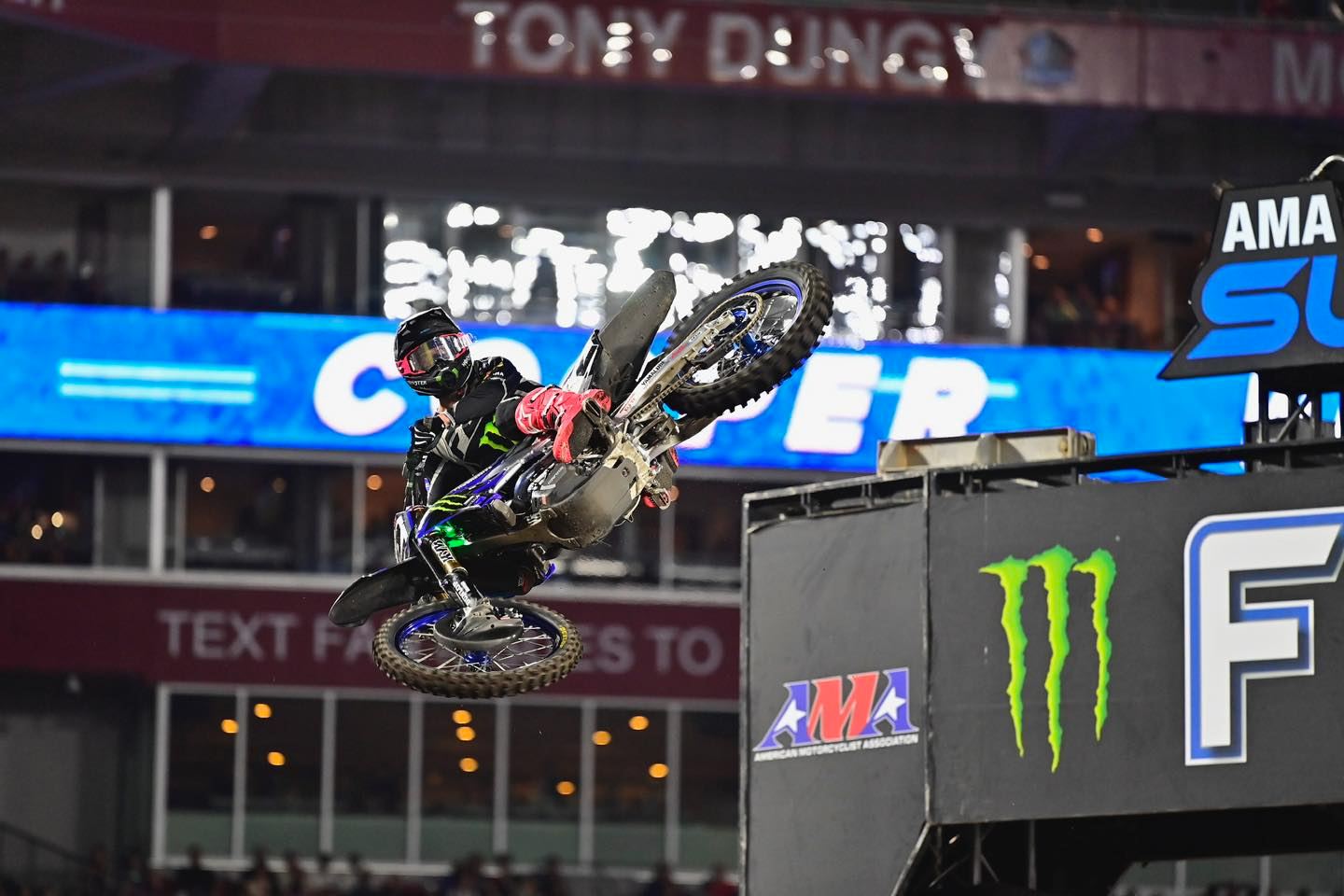 Supercross Tampa - Highlights, Press Conference and Aftermath - MX Vice