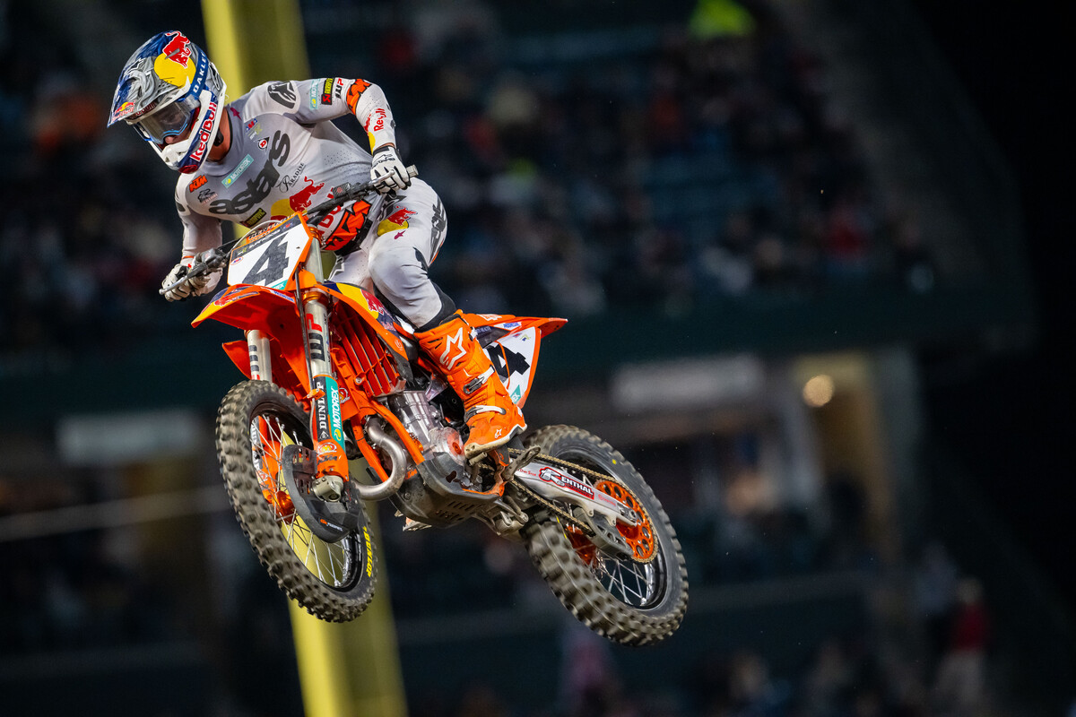 Sexton Wins the Triple Crown in Glendale, Lawrence Injured - MX Vice