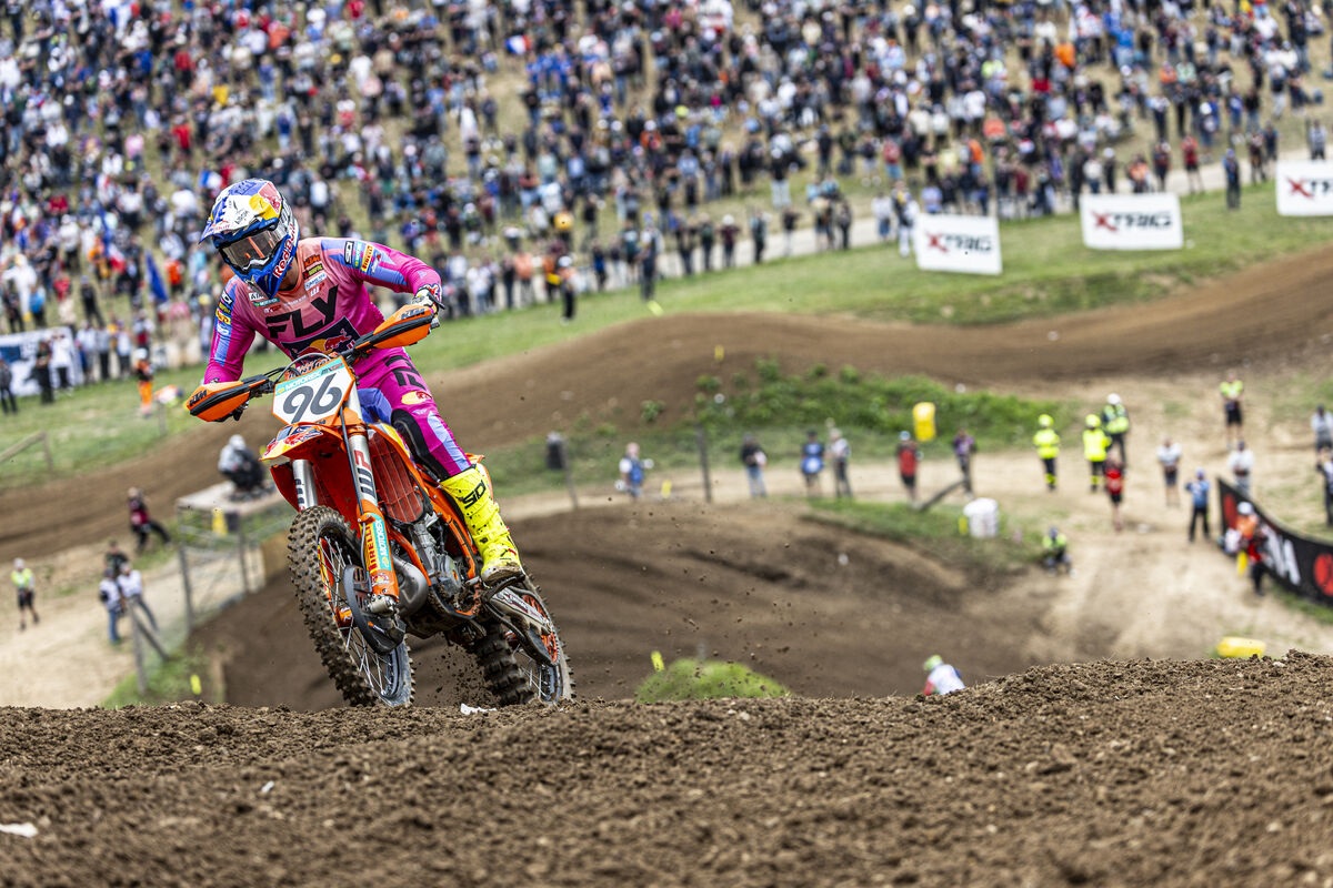 Lucas Coenen wins first MXGP moto in France - MX Vice
