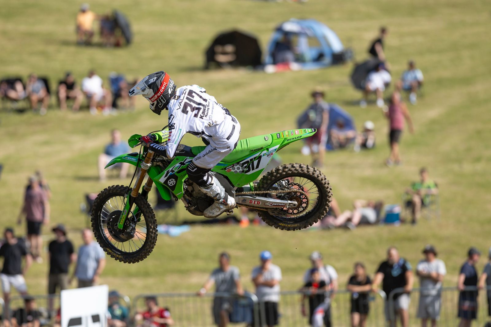 Mathis Valin Dominates MX2 Qualifying Race, De Wolf 3rd - MX Vice