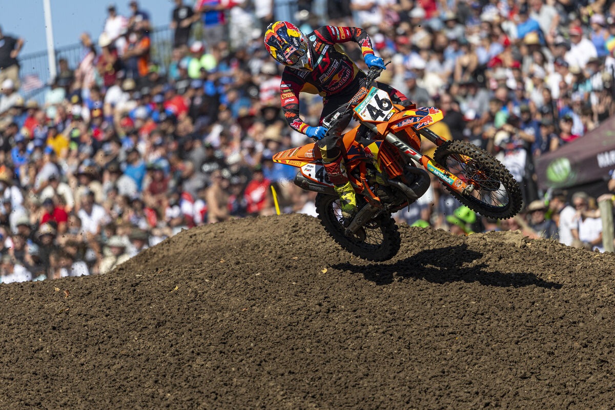 Lucas Coenen hits the top five in the MXGP class at a packed 78th ...